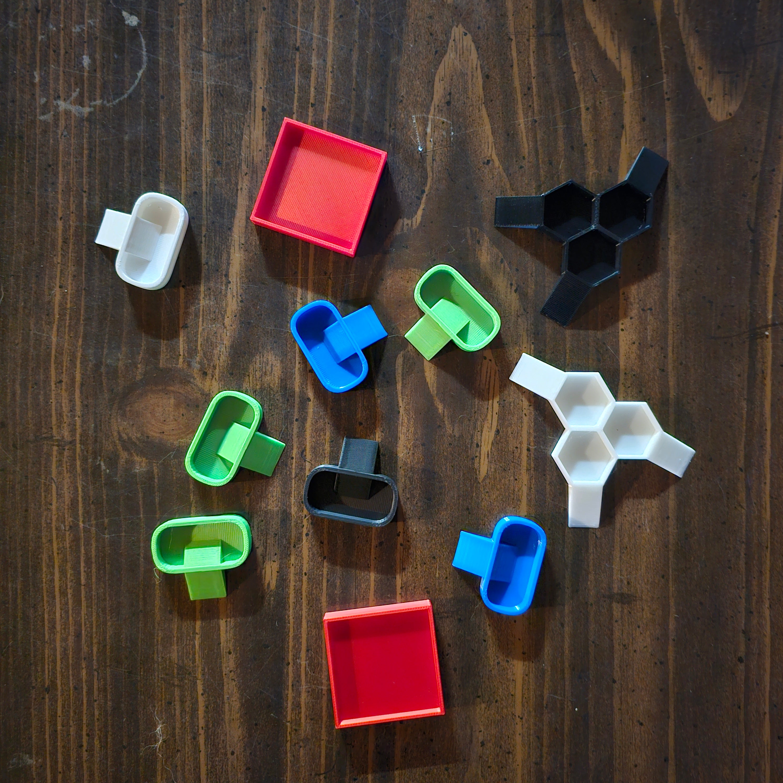 Isopod Feeding Dishes – RedRayne Exotics
